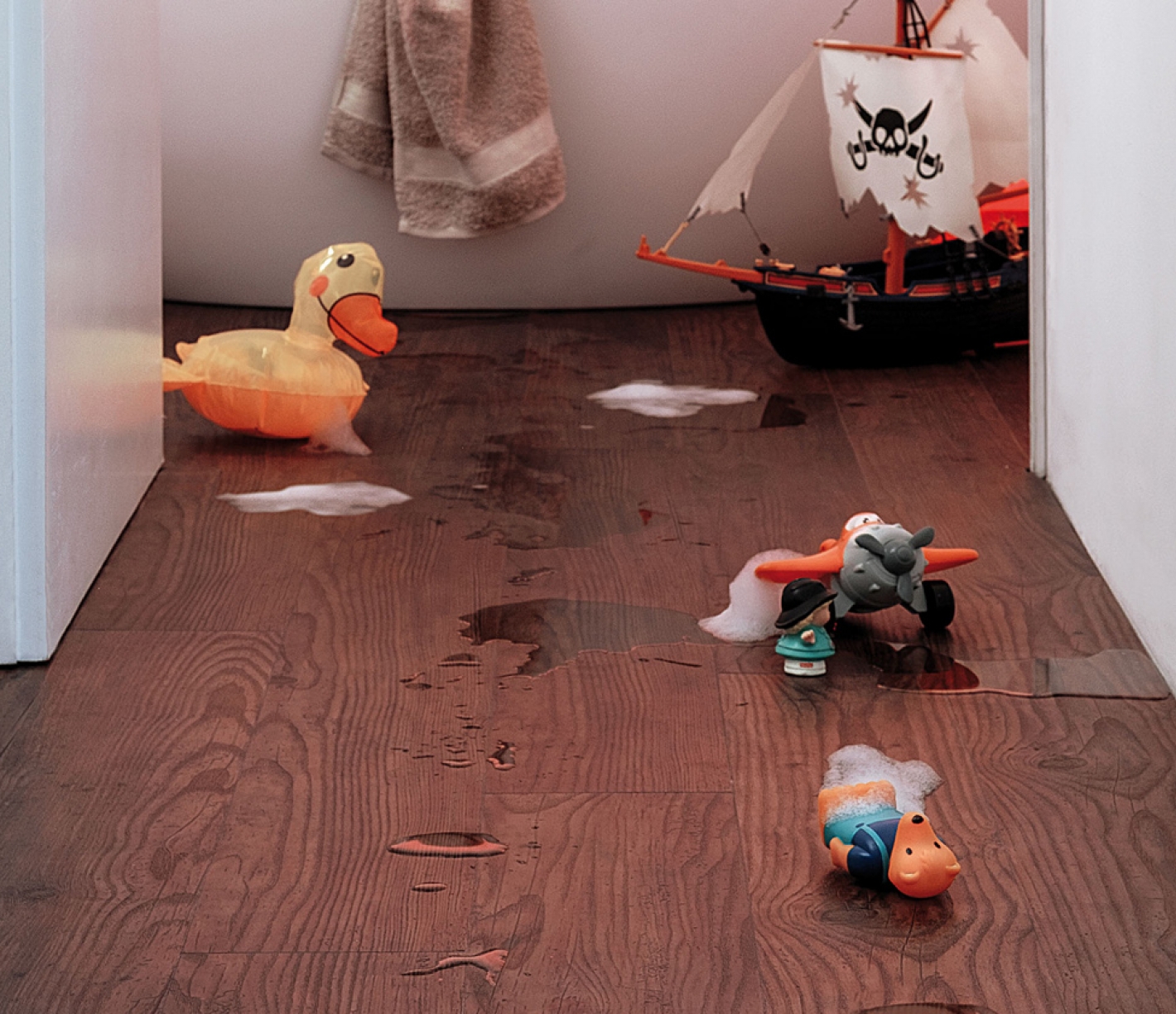 Do water-resistant cork floorings exist? | Wicanders